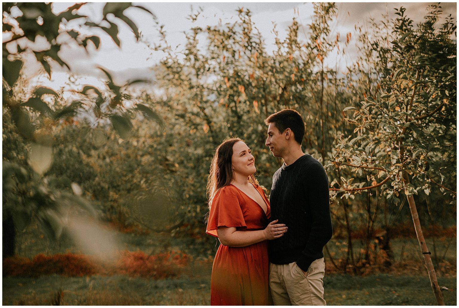 Amanda + Federico | Ricker Hill Sunset Engagement | katemichaudphoto.com